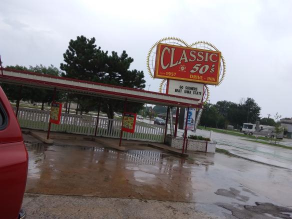 TLO Restaurant Review: Classic 50s Drive-Inn - The Lost Ogle