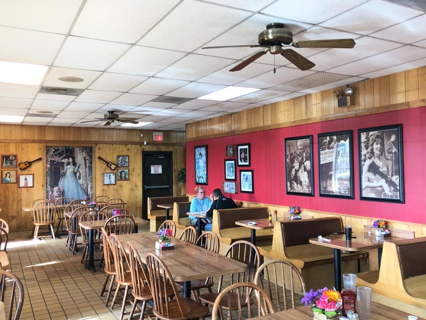 Coal Miner’s Diner: A Country Music Breakfast at Loretta Lynn’s Kitchen ...