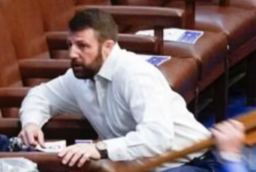 Markwayne Mullin is hiding from voters again… - The Lost Ogle