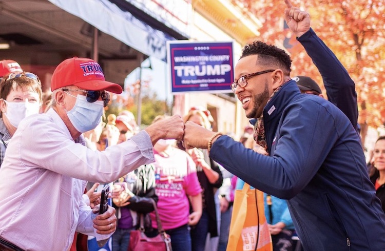 T.W. Shannon makes things official... - The Lost Ogle