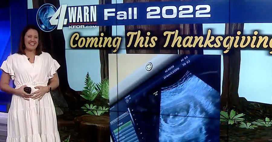 Emily Sutton is pregnbaehugril45ertudr!4x&*geiogja'poaZJ - The Lost Ogle