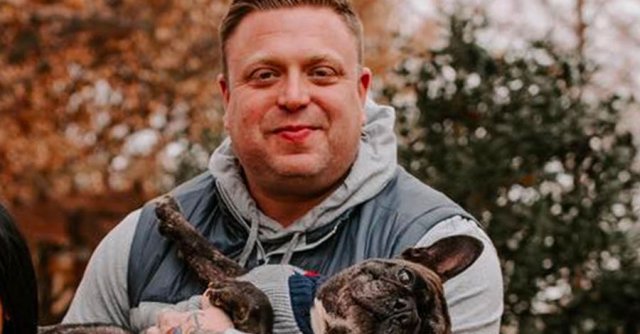 Aaron Tuttle is sad... - The Lost Ogle