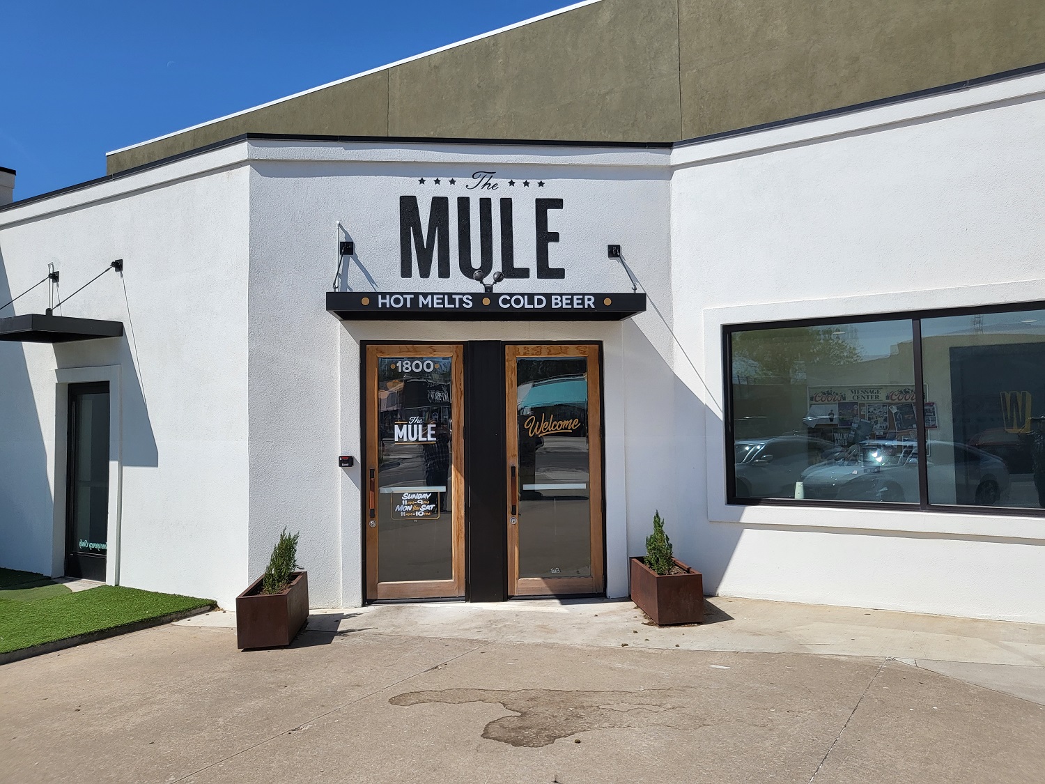 TLO Restaurant Review: The Mule - The Lost Ogle
