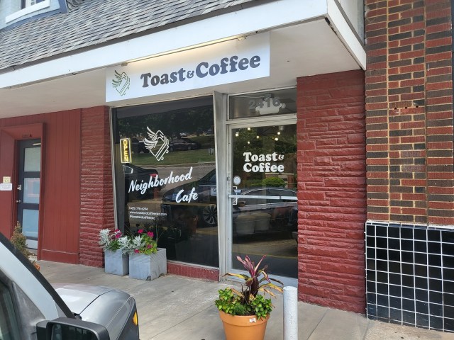 Amanda Marcum Enfield, a former supermodel from Mustang, is married to ...