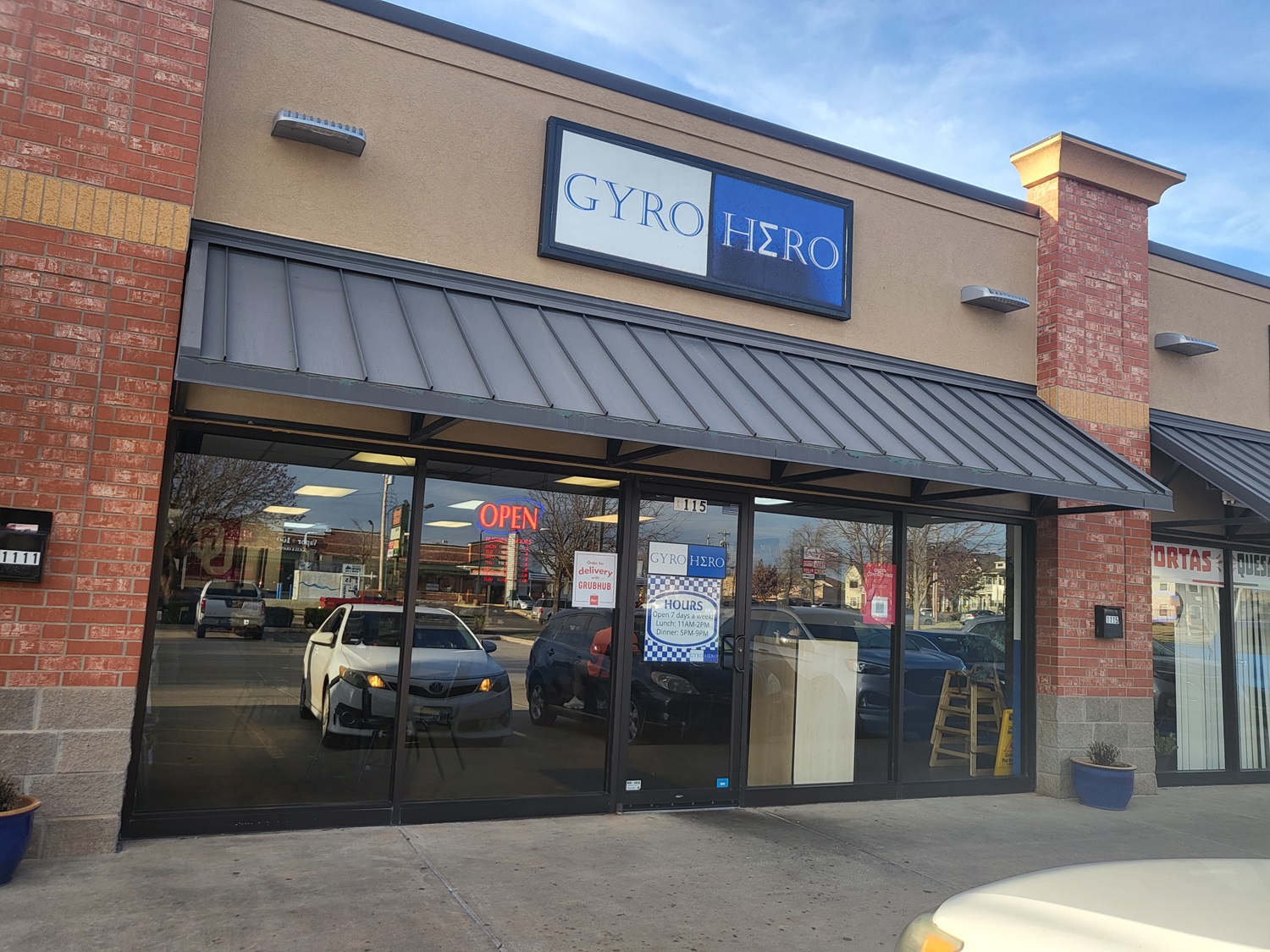 TLO Restaurant Review: Gyro Hero - The Lost Ogle