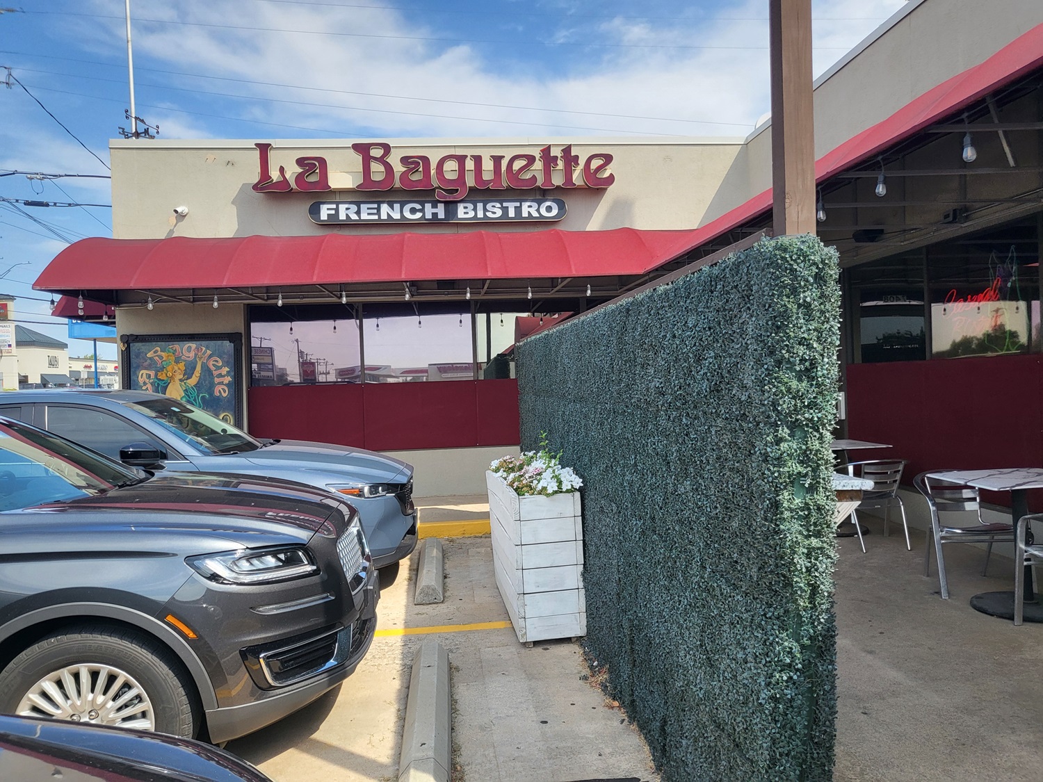 TLO Restaurant Review: La Baguette Bistro - The Lost Ogle