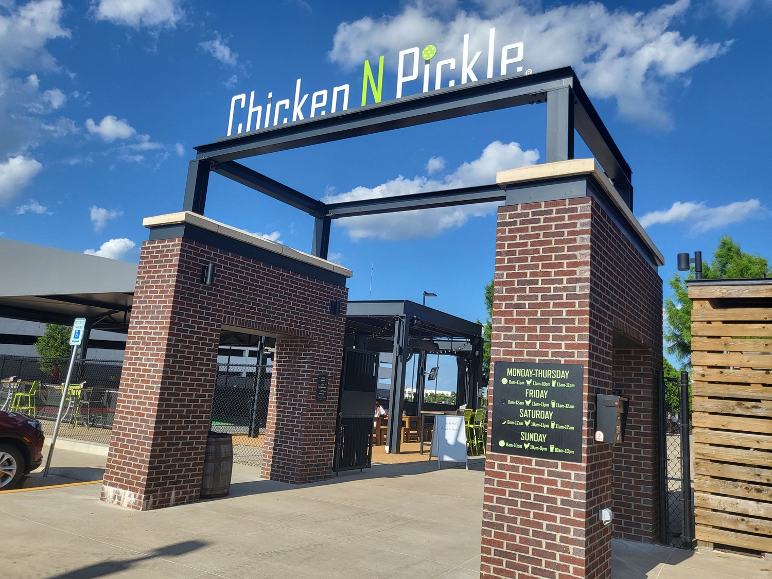 Cult-Free Culinary Redemption at Chicken N Pickle - The Lost Ogle